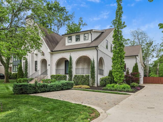 4427 Lealand Ln