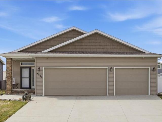 4427 17th St S, Moorhead, MN 56560