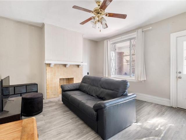 4427 31 Howley St, Pittsburgh, PA 15224 | MLS #1739 | Compass