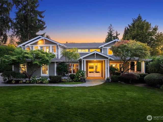 4427 95th Ave NE, Yarrow Point, WA 98004
