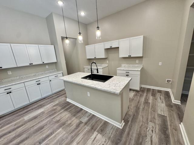 4428 auburn rd