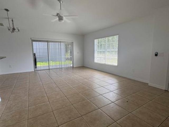 4428 29th St SW, Lehigh Acres, FL 33973