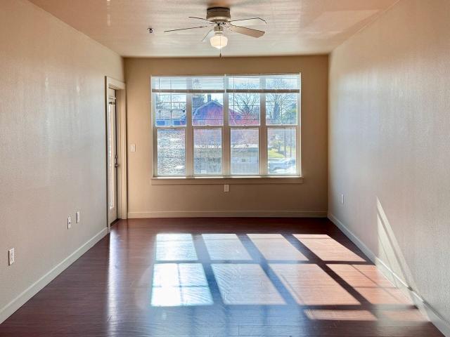 4429 NE Fremont St 1 Bedroom Apartment for Rent at 4429 Ne Fremont St, Portland, OR 97213 Beaumont Wilshire