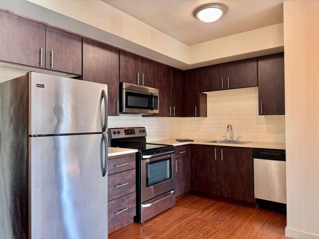 4429 NE Fremont St 1 Bedroom Apartment for Rent at 4429 Ne Fremont St, Portland, OR 97213 Beaumont Wilshire