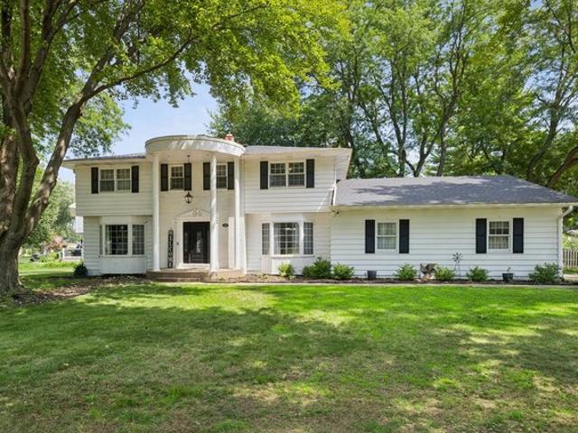4429 Belle Ave, Davenport, IA 52807
