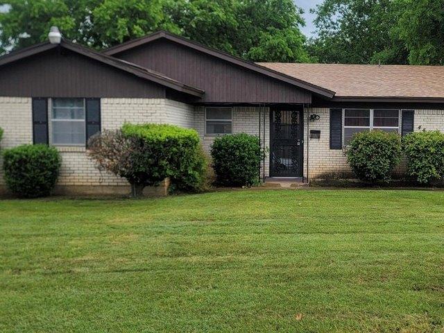 4429 Berke Rd, Fort Worth, TX 76115