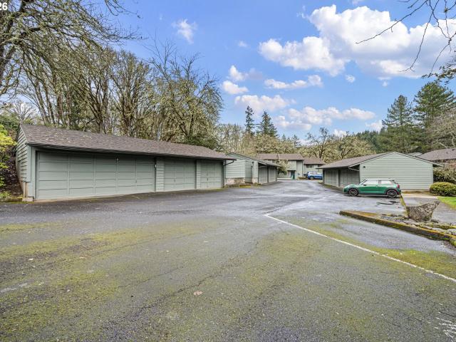 4429 fox hollow rd # 3