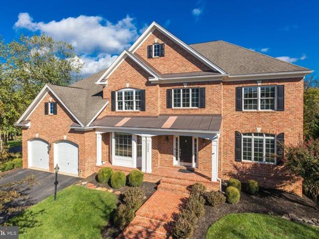 44204 Riverpoint Dr, Leesburg, VA 20176