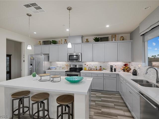 4420 N Bonita Vista Street