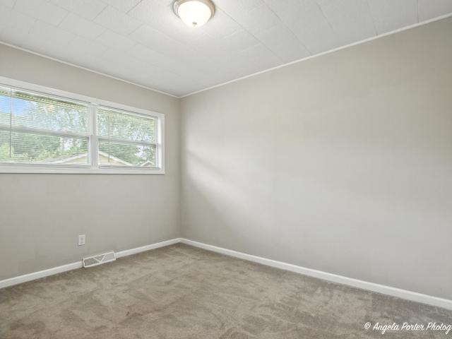 4420 Clearview Dr, McHenry, IL 60050 | MLS #12404