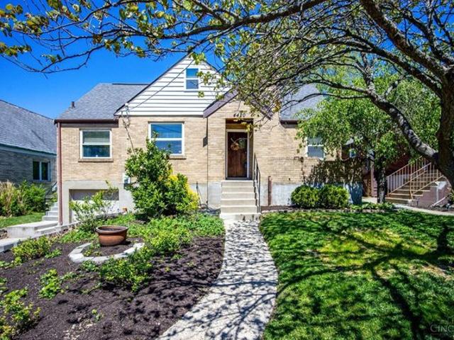 4420 Raceview Ave, Green Township, OH 45211