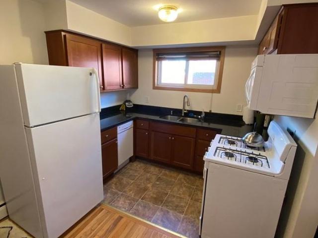 4421 Minnetonka 2 Bedroom Apartment for Rent at 4421 Minnetonka Blvd, St. Louis Park, MN 55416 Triangle