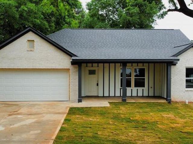 4421 Hanes Dr, Decatur, GA 30035
