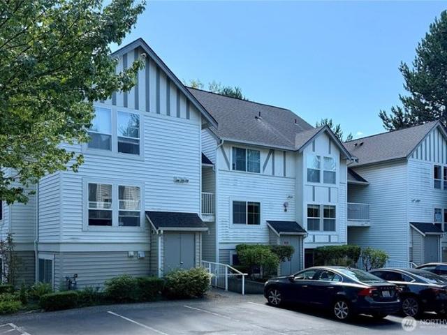 4421 th Ter SE Unit 11 202, Sammamish, WA 98029