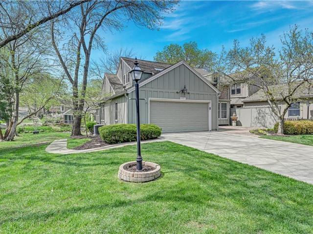 4421 W 112th Ter, Leawood, KS 66211 | MLS #2609 | Compass