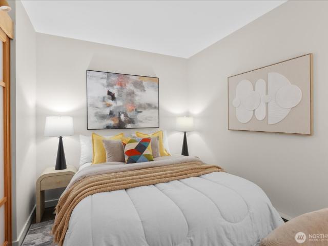4422 Bagley Ave N, Unit 108, Seattle, WA 98103 | MLS #2472 | Compass