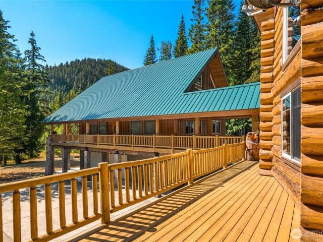 4422 Kachess Lake Rd, Easton, WA 98925 | MLS #2514 | Compass