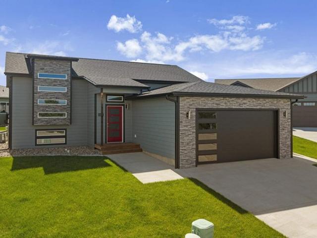 4422 Lahinch St, Rapid City, SD 57702