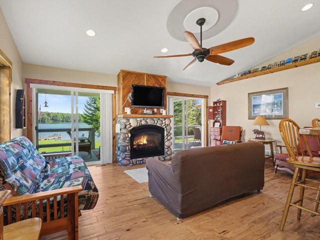4422 S Sunset Drive