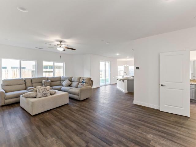 4422 W Langden Dr, Unit LOT14, Fresno, CA 93722 | MLS #616379 | Compass