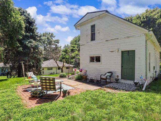 4423 Main Street