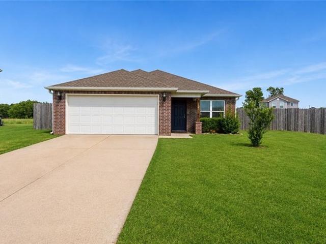 4423 Cornwall St, Springdale, AR 72762