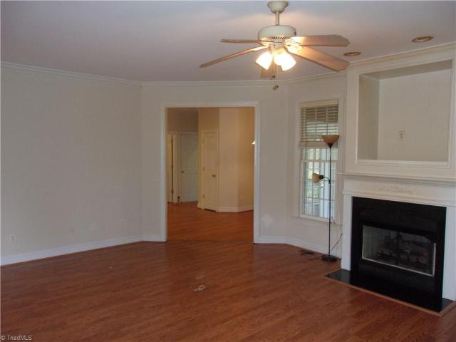 4423 Hunter Oaks Court