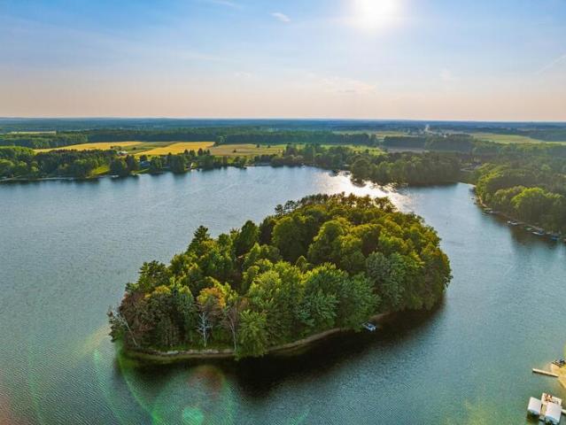 4423 Island View Drive, Gaylord, MI 49735