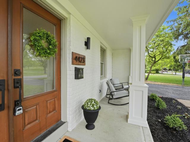 4423 Woodbridge Road