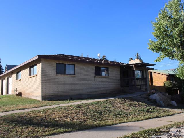 442 12th St, Evanston, WY 82930 | MLS #20254