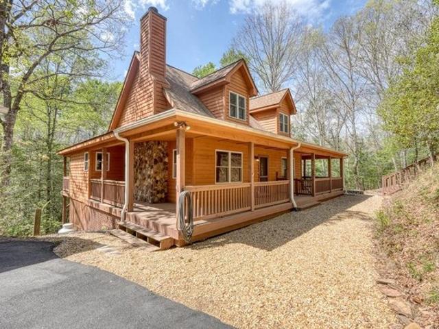442 Country Springs Ln, Murphy, NC 28906