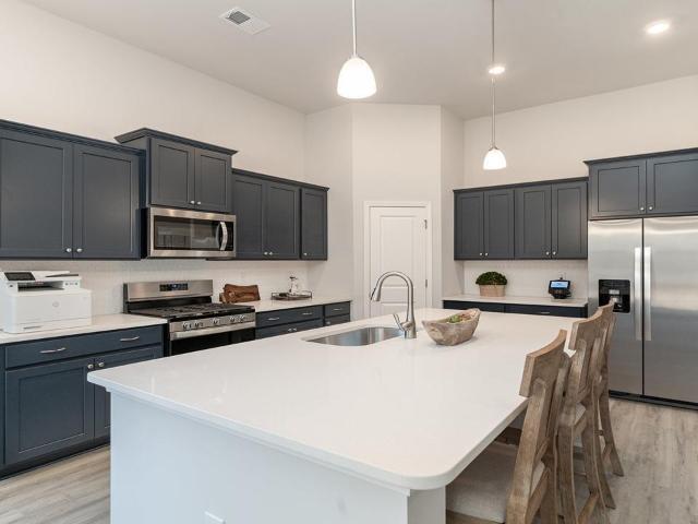 442 Clear Lake Dr