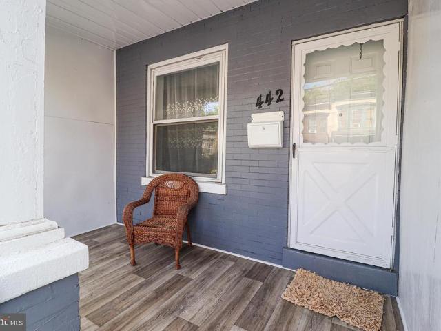 442 Crescent Street
