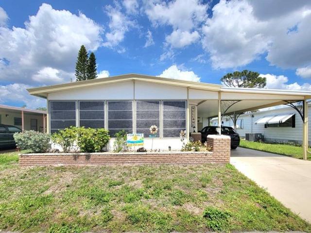 442 Avanti Way Blvd, North Fort Myers, FL 33917