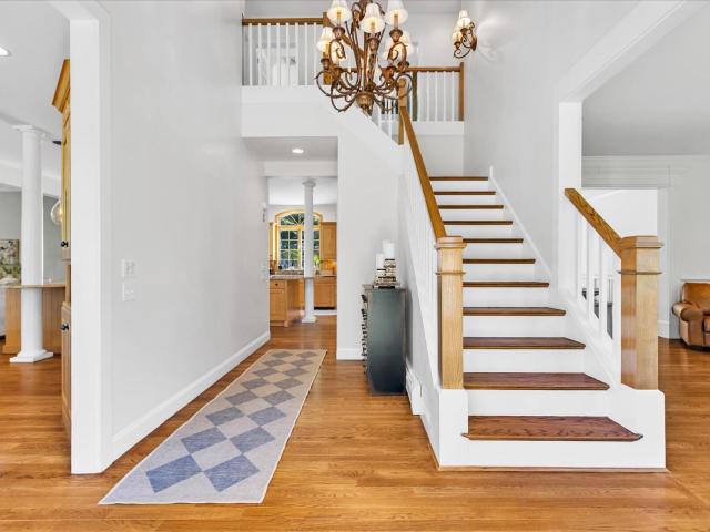 442 Bay Lane