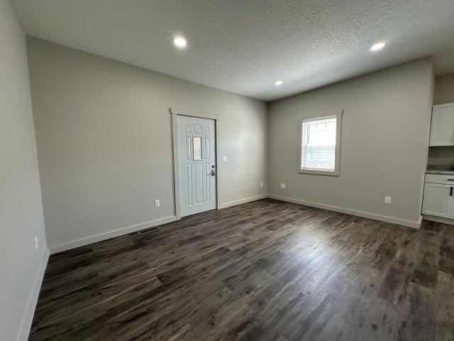 442 Ferry Road