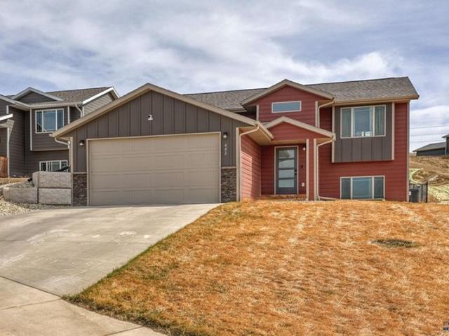 442 Haakon St, SD 57703
