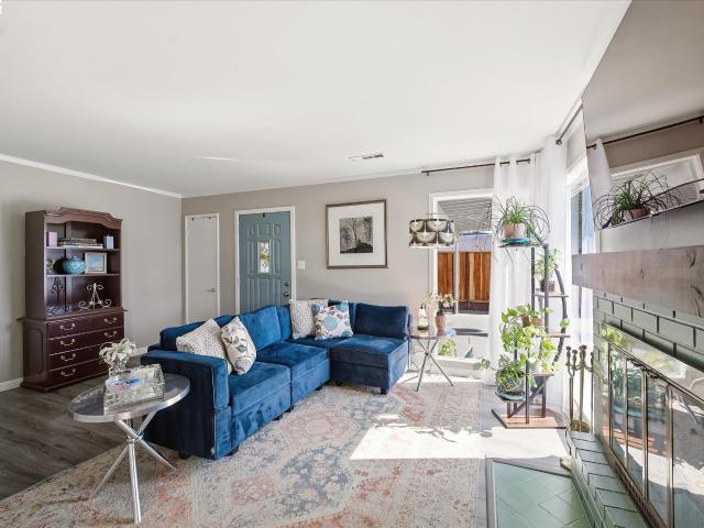 442 james st