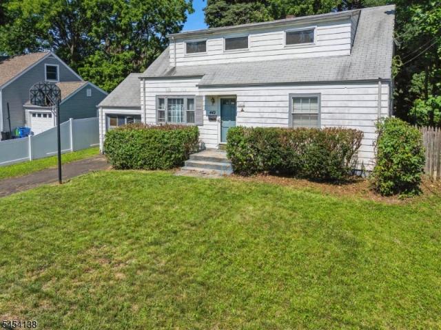 442 Oakridge Ave