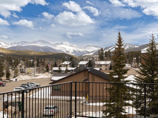 442 Lions Gate Drive