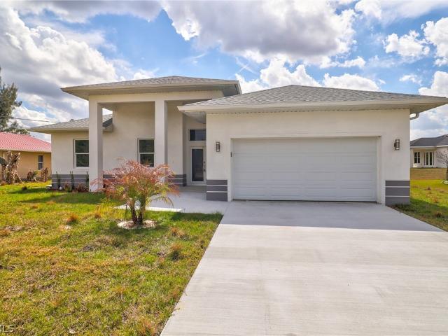 442 Mercedes Ct, Lehigh Acres, FL 33972 | MLS #2026010