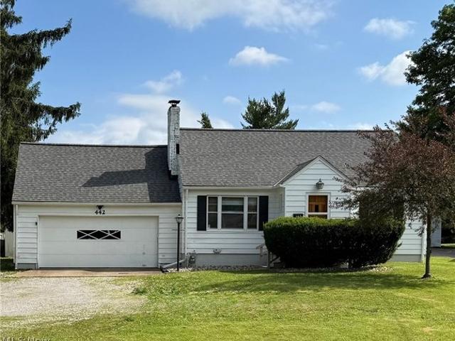 442 N Hambden St, Chardon, OH 44024