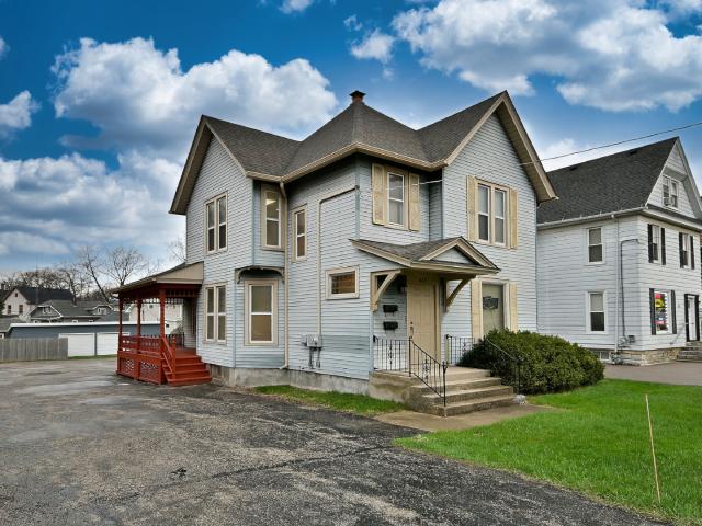 442 N Lake St, Aurora, IL 60506 | MLS #12606