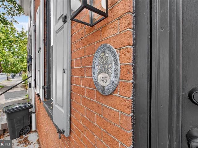 442 N Queen Street