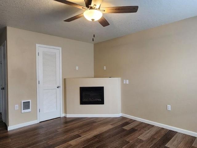 442 Northridge Plaza 2 Bedroom Apartment for Rent at 6719 Se 82nd Ave, Portland, OR 97266 Brentwood Darlington