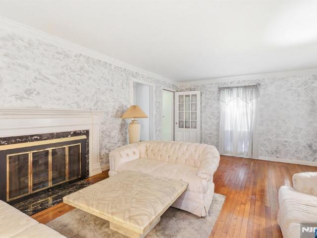 442 Seven Oaks Road