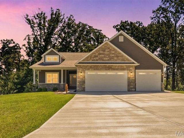 442 Shady Trail Dr, Troy, MO 63379