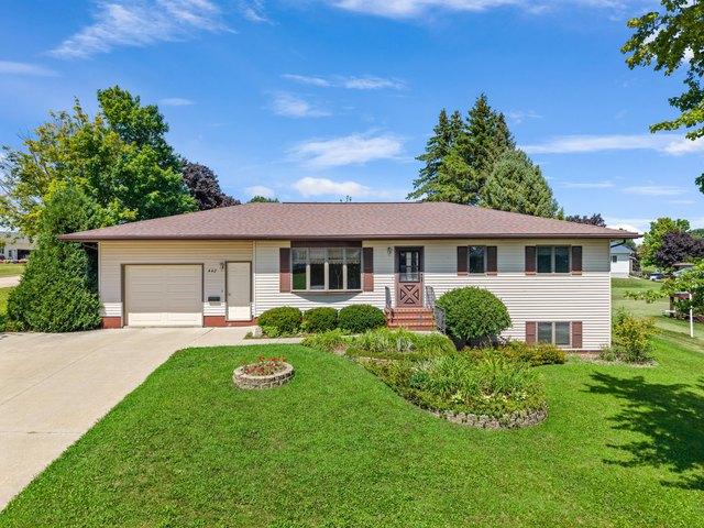 442 Sunnyside Dr S, Caledonia, MN 55921