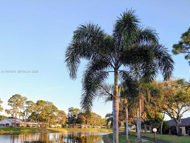 442 Pine Glen Ln, Unit D2, Greenacres, FL 33463 | MLS #A11907