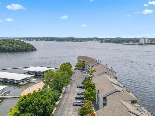 442 Regatta Bay Dr Unit 3A, Four Seasons, MO 65049